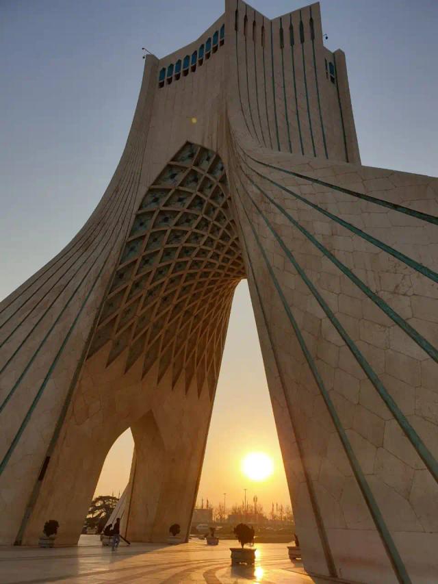 Iran Mall Tehran : The World’s Largest Shopping Mall Guide